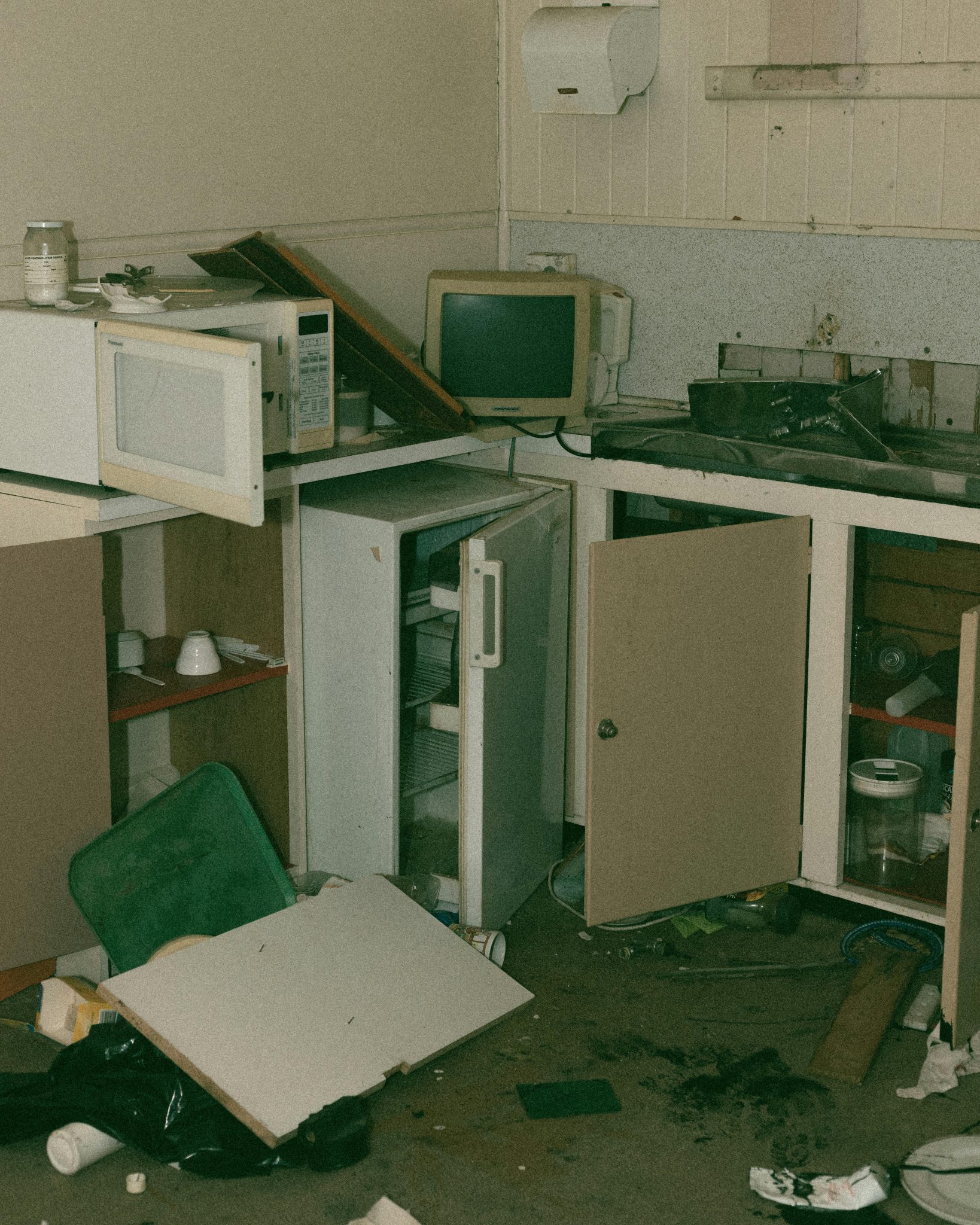 The Complete Guide to Disposing Old Appliances Safely and Responsibly ...